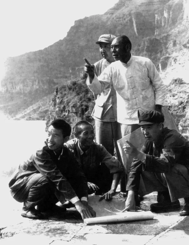 When I saw "The Biography of Yang Gui" by Comrades Yang Lijuan and ...