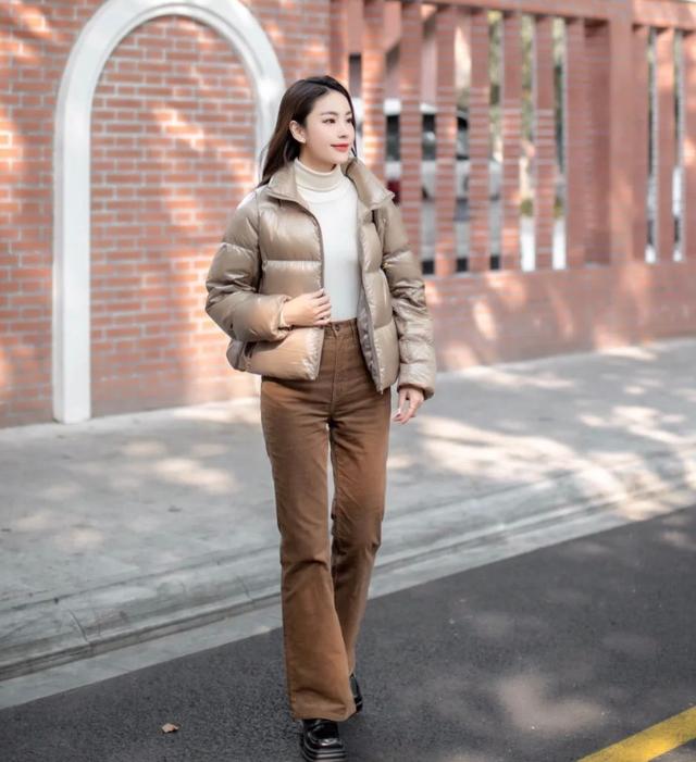 In the biting winter, down jackets are naturally inseparable from ...