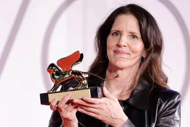 Qianjiang Evening News·Hourly News Reporter Lu Fang In the early ...