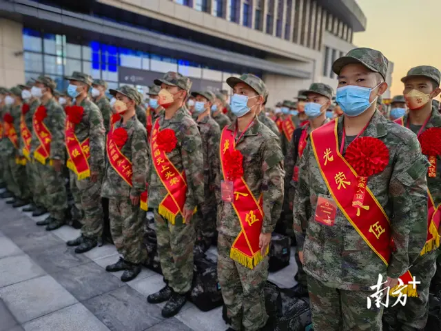 On September 16, the reporter saw at Meizhou West Station that more ...