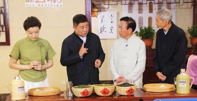 [Source: Yangzhou.com_Yangzhou Focus] Program shooting scene. Tong ...
