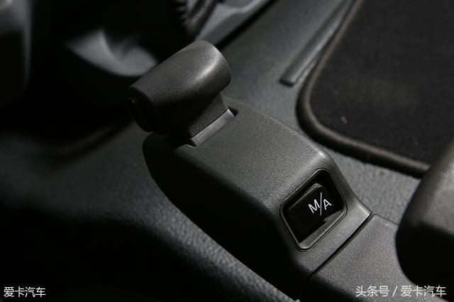 移动的行宫 实拍1600万UNICAT越野房车 - 液压汇