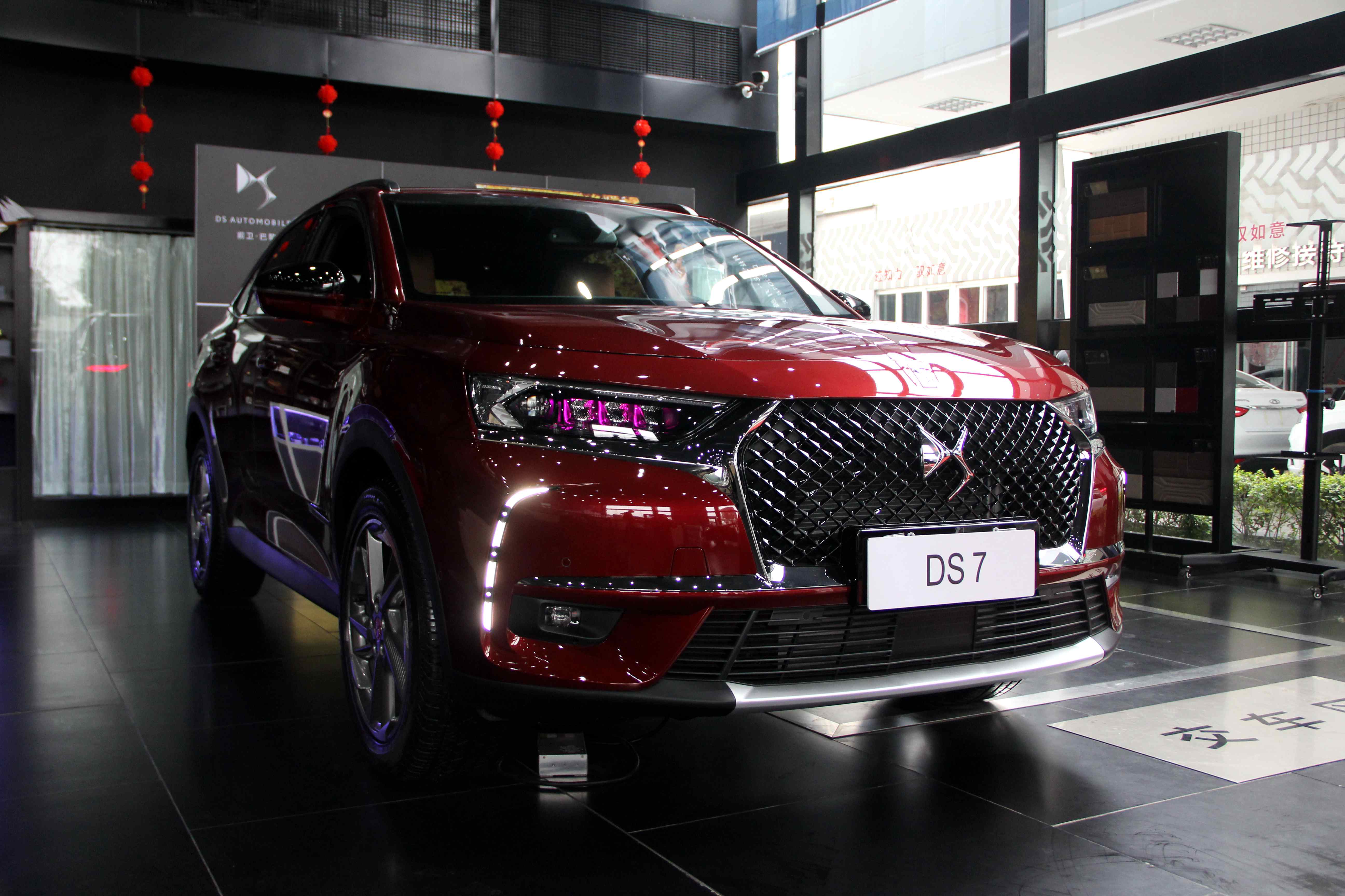 法国总统座驾DS7开启预售，售价或20万与宝马X1、奥迪Q3争市场 - 液压汇