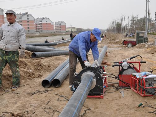 Pe管道安装施工注意事项，电熔、对接焊接这些要点要注意 液压汇