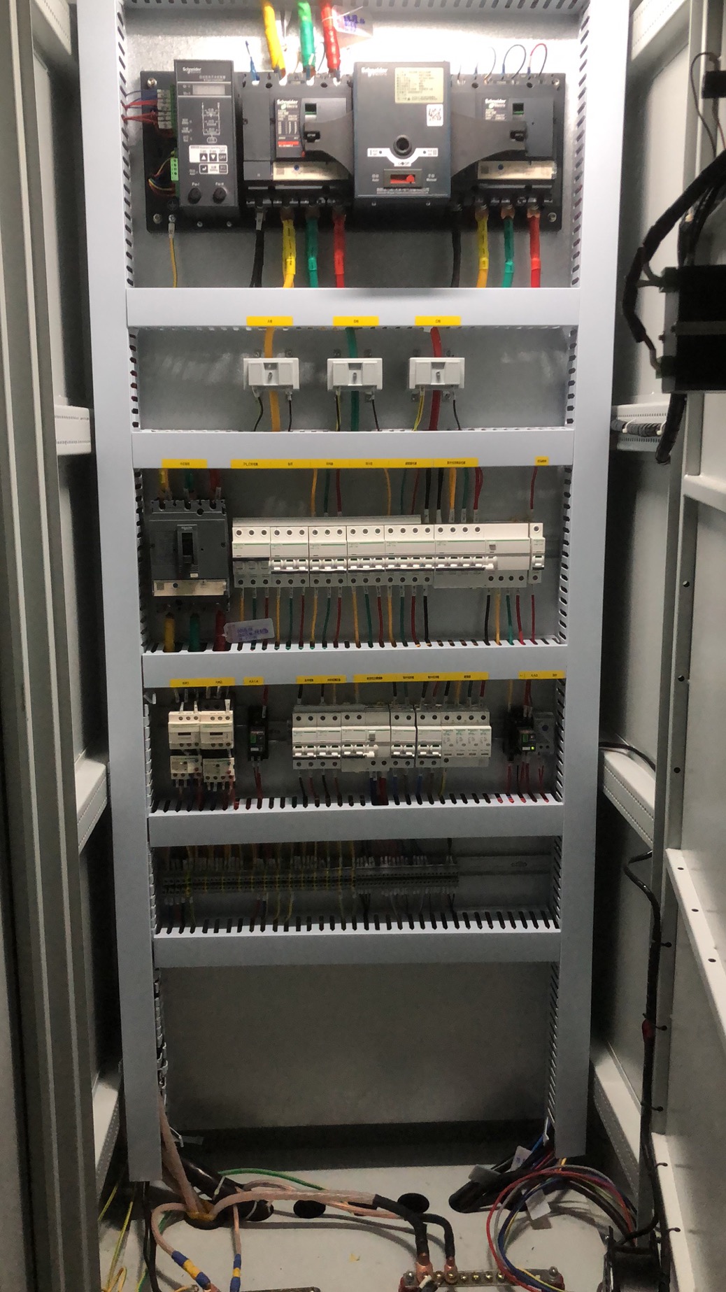 LCU屏控制柜的数据采集和处理功能 - 液压汇