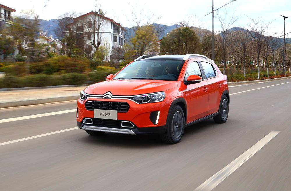 完成家族进化 试驾东风雪铁龙新C3-XR - 液压汇