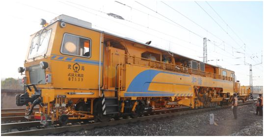 壮丽70年 奋斗新时代：武铁车（工务、供电篇） - 液压汇