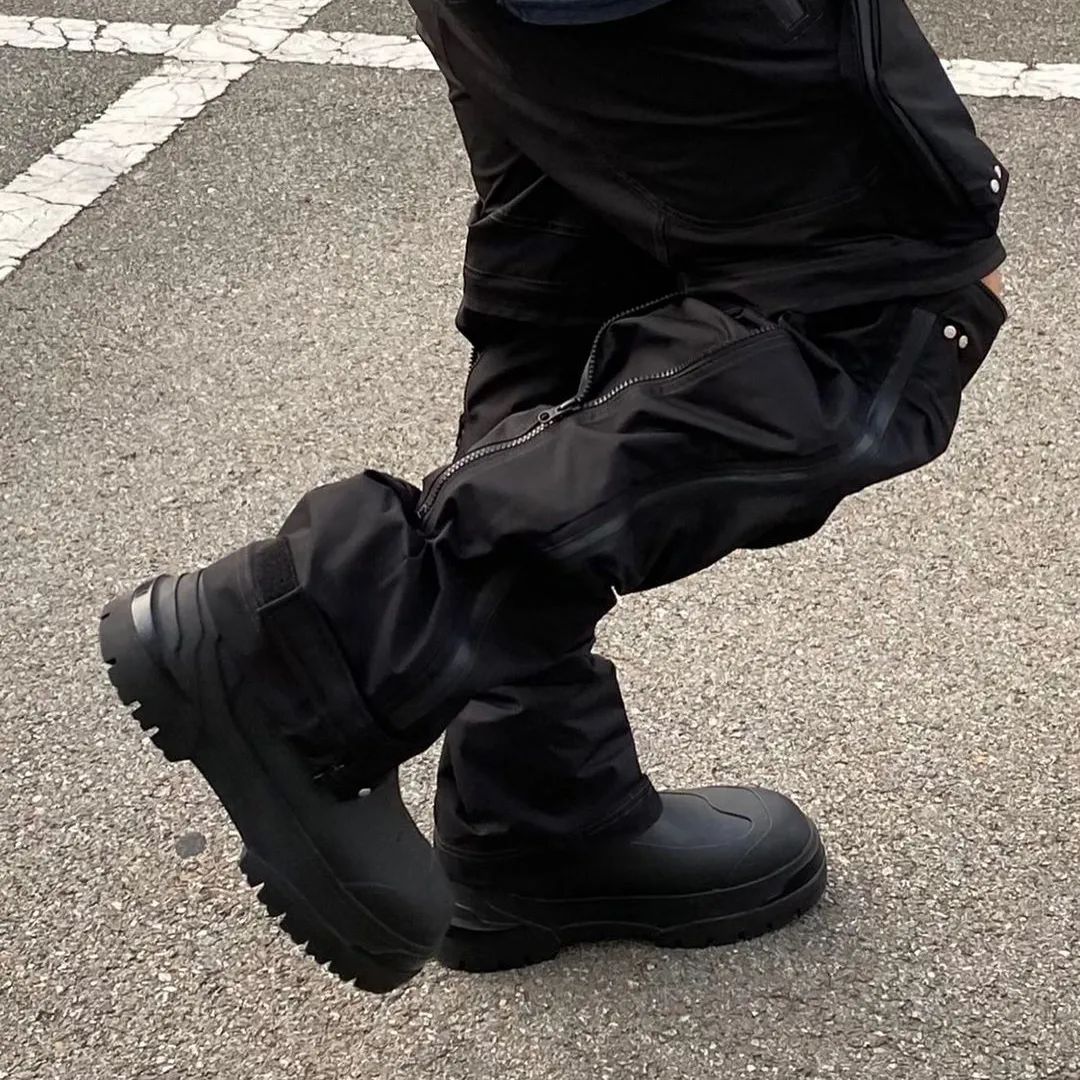 MMW 的被低估了：从Moncler联名到马蹄鞋 - 标件库