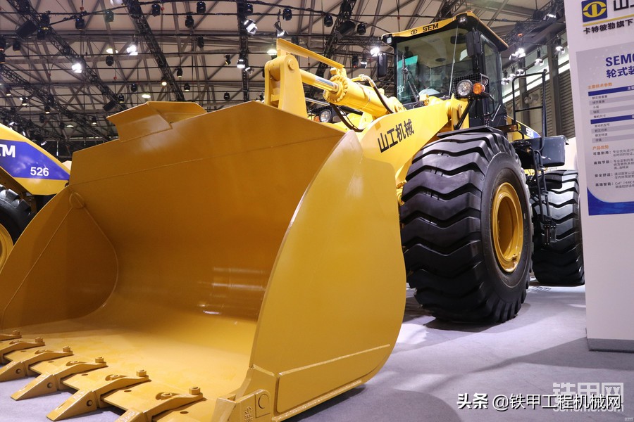 「铁甲评测」力量和速度兼得，SEM676D大吨位铲车重磅来袭 - 标件库
