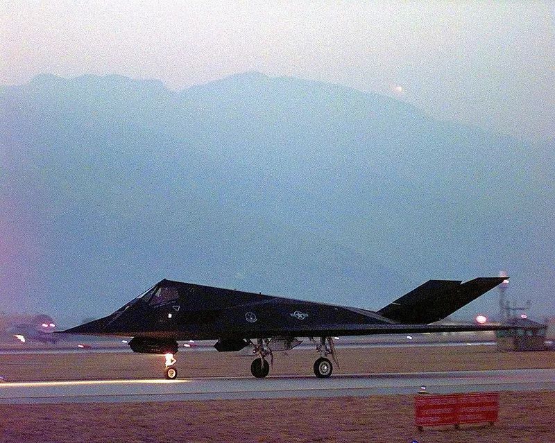 F-117 战斗机 - 液压汇