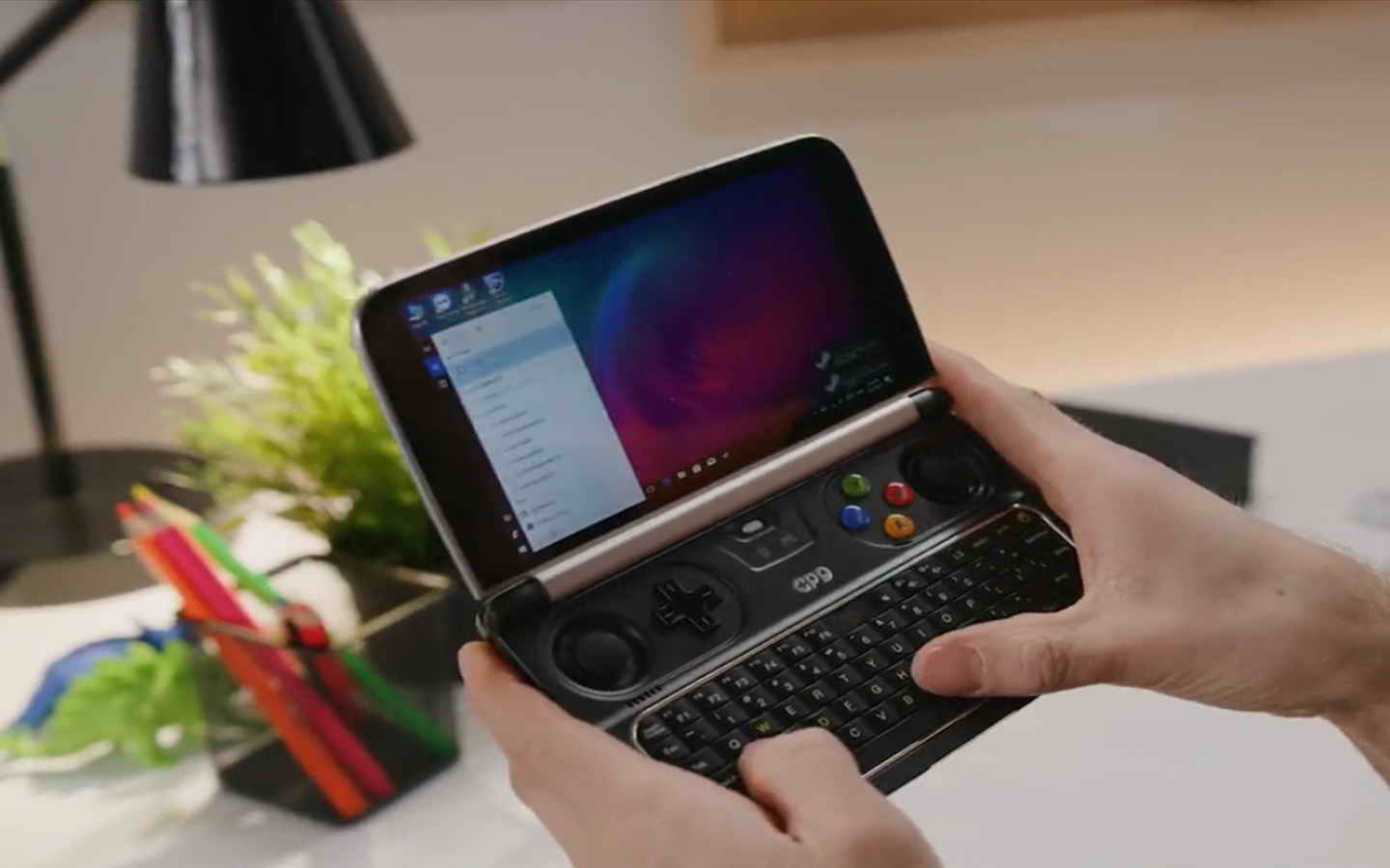 游戏掌机市场的中坚力量，轻松驾驭3A级游戏，GPD WIN 2上手体验 - 标件库