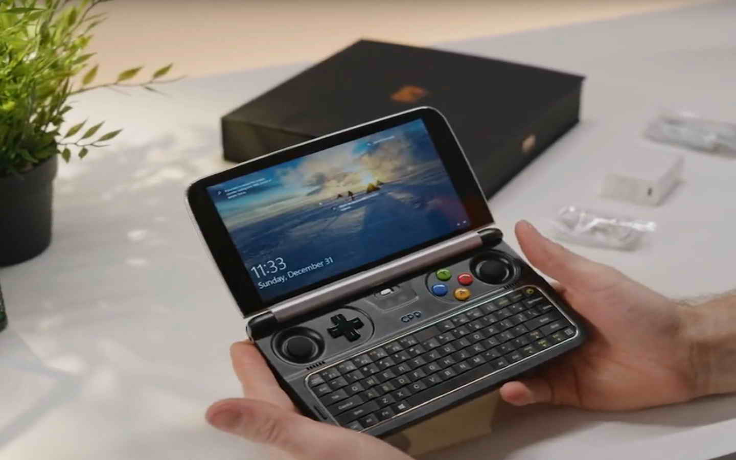 游戏掌机市场的中坚力量，轻松驾驭3A级游戏，GPD WIN 2上手体验 - 标件库
