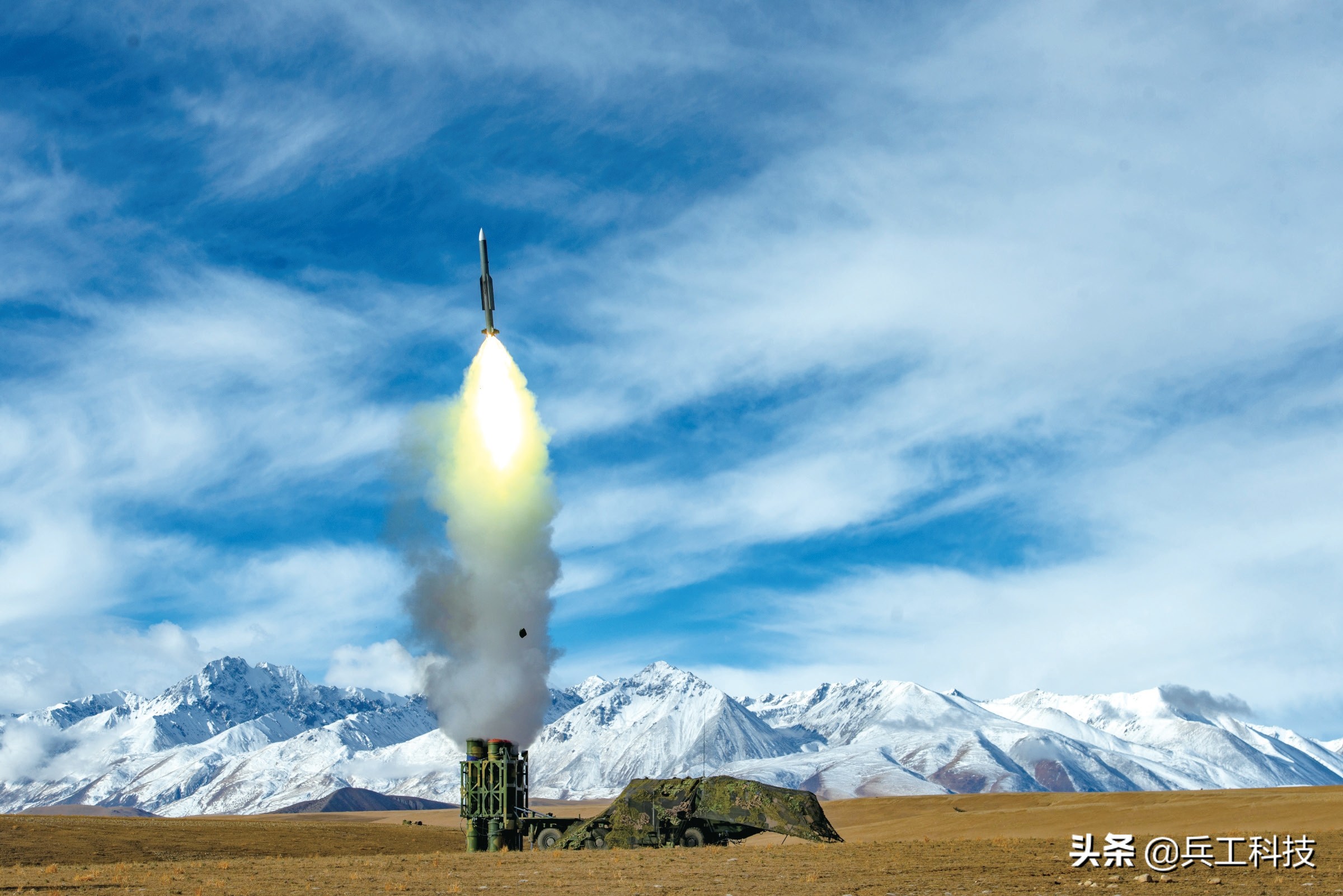 陆军区域防空体系的核心——红旗-16B装备高原部队 - 液压汇