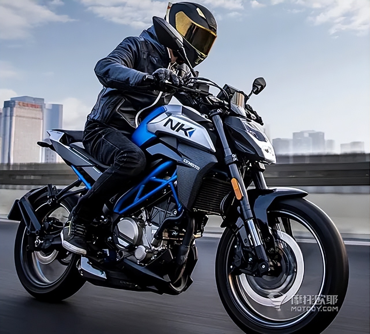 看透春风250NK，新车落地2万+，如今咸鱼6千8 - 液压汇