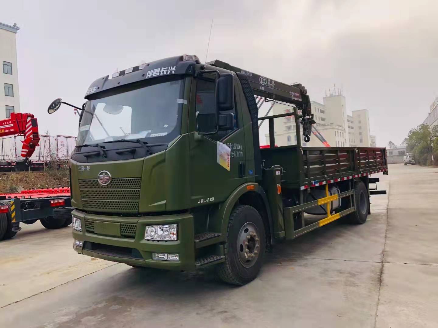 军工品质彰显军工霸气 解放J6随车吊 - 液压汇