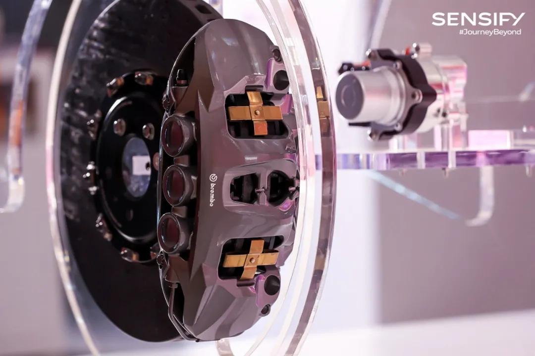 一份来自2024年的惊喜！体验布雷博SENSIFY制动系统 - 液压汇