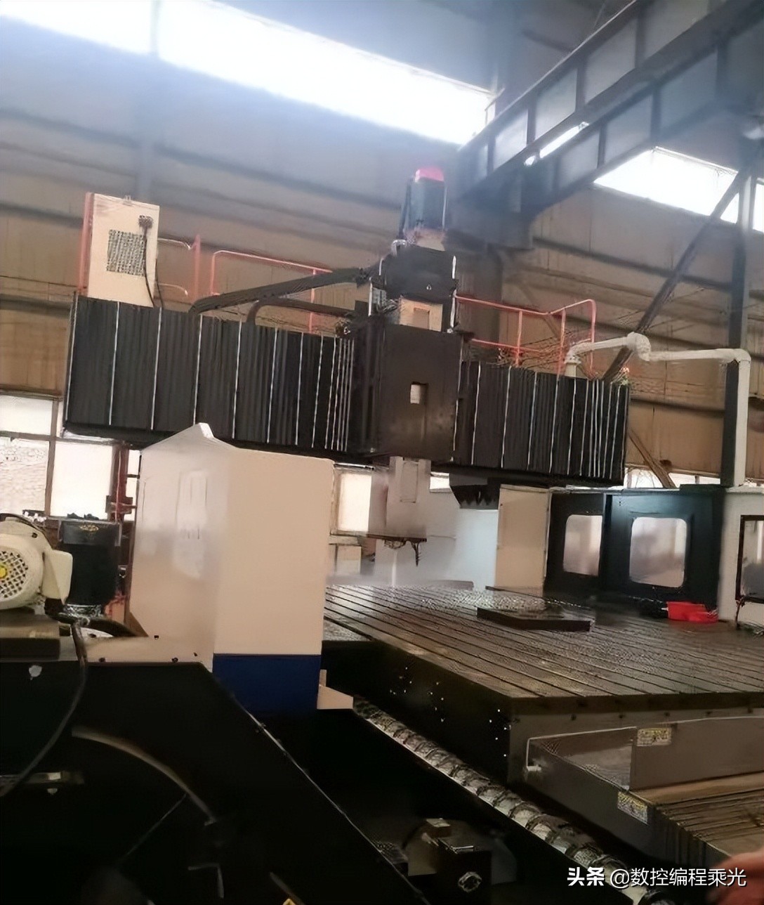 涨知识！数控龙门加工中心竟然还有这些特点？ - 标件库