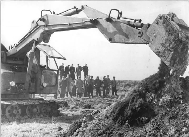 东德第一种液压挖掘机——Nobas UB-20/21 - 液压汇