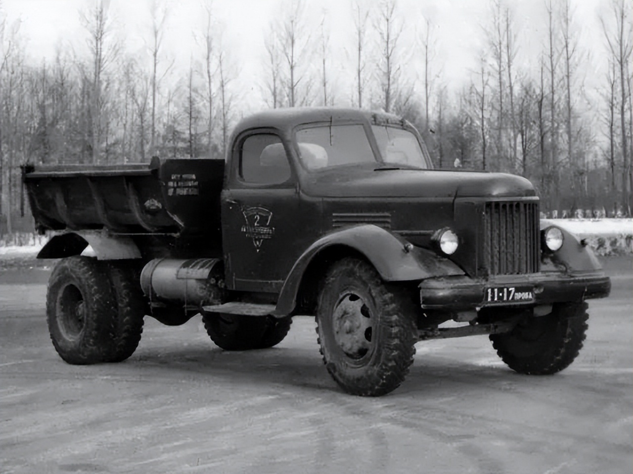 梅季希机械厂用ZIS-150/ZIL-164底盘改装的自卸车 - 液压汇