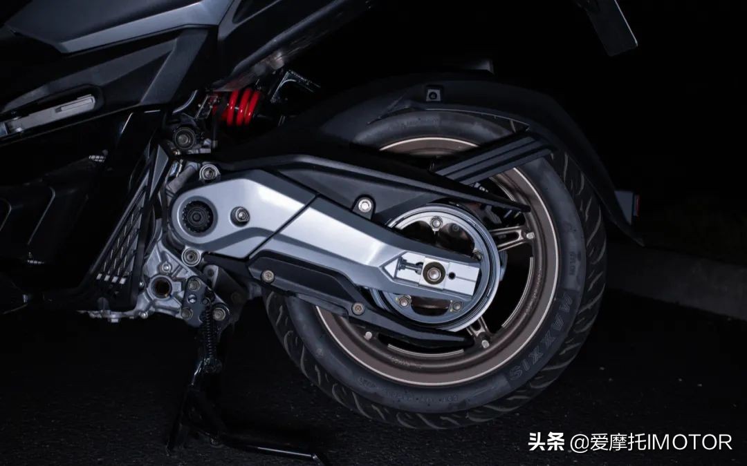 光阳KRV180，可能是目前同级别里运动性能最能打的 - 液压汇