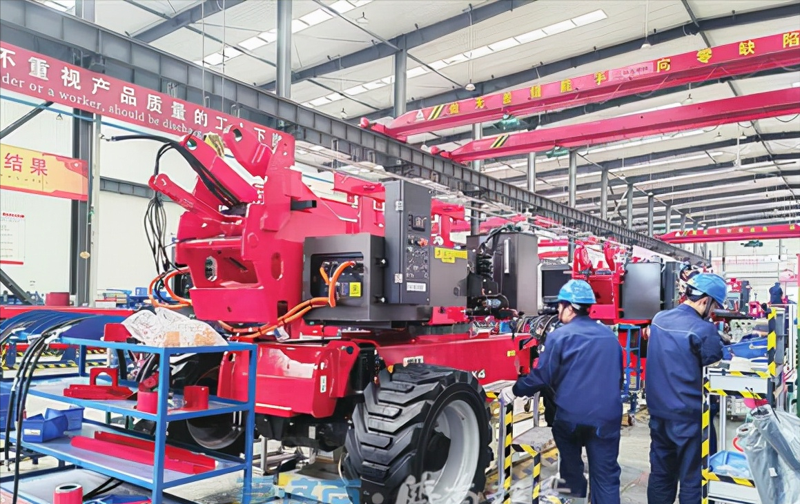 临工重机总经理支开印：可靠承载重托 实干成就未来 - 液压汇